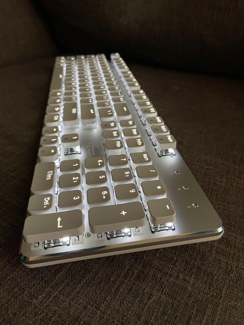 Floating Keycaps white backlit, Computers & Tech, Parts & Accessories ...