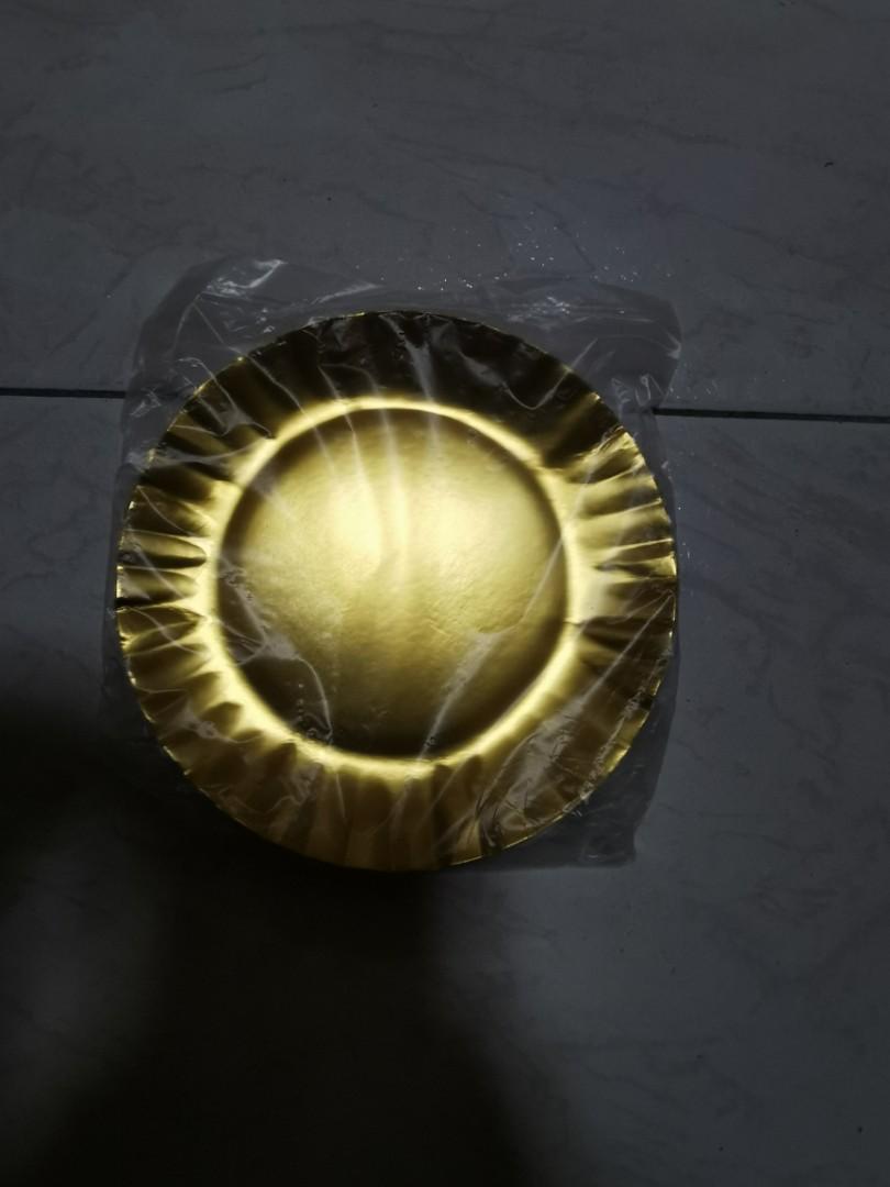 Gold small paper plate, Hobbies & Toys, Stationery & Craft, Occasions ...