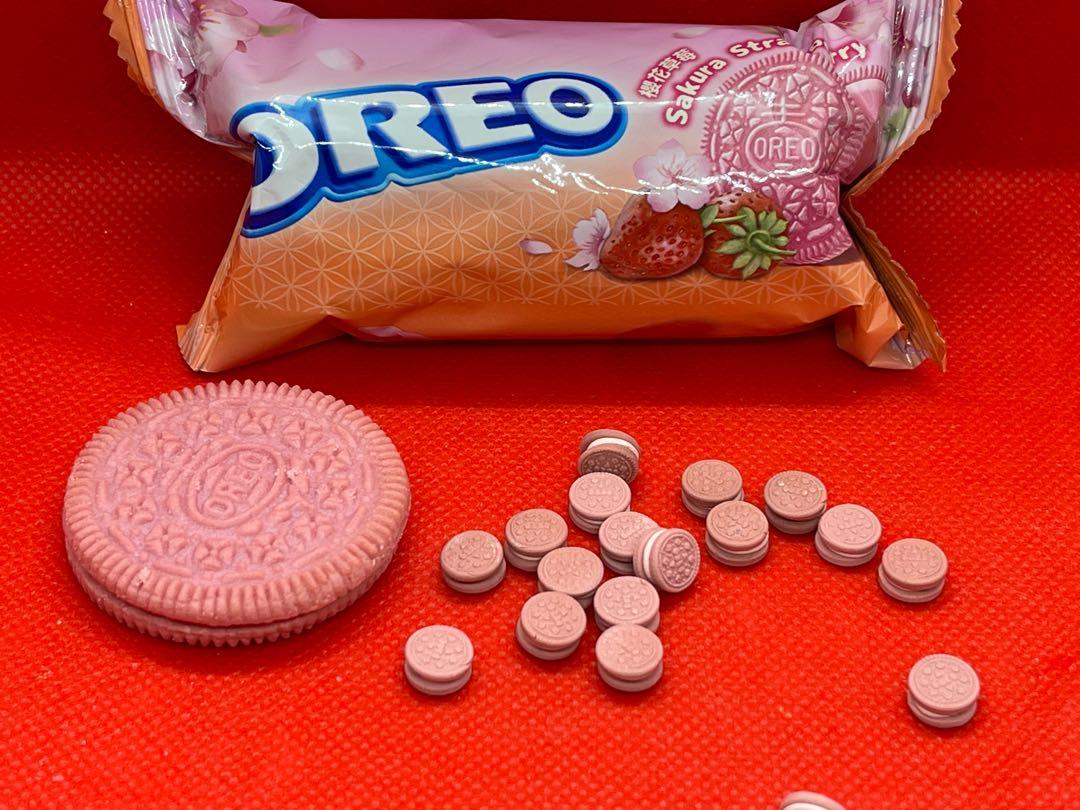 strawberry oreos mini