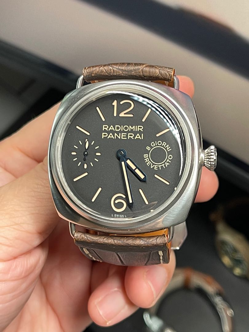 Panerai pam00992 Radiomir 8 Days, Luxury, Watches on Carousell