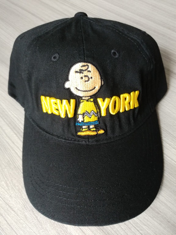 Peanuts Charlie Brown 查理布朗 刺繡 Cap 帽 (成年人size), 男裝, 手錶及配件, 棒球帽、帽 - Carousell