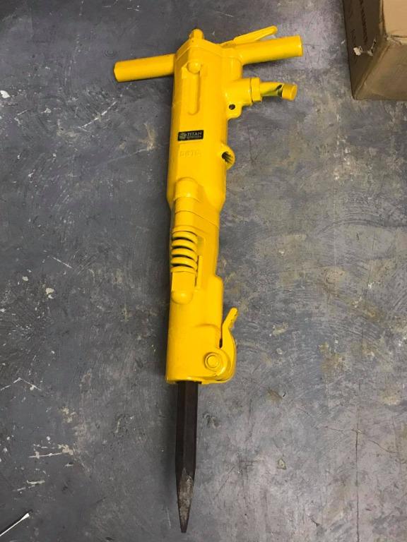 Pneumatic Jack Hammer, Commercial & Industrial, Industrial Equipment on ...