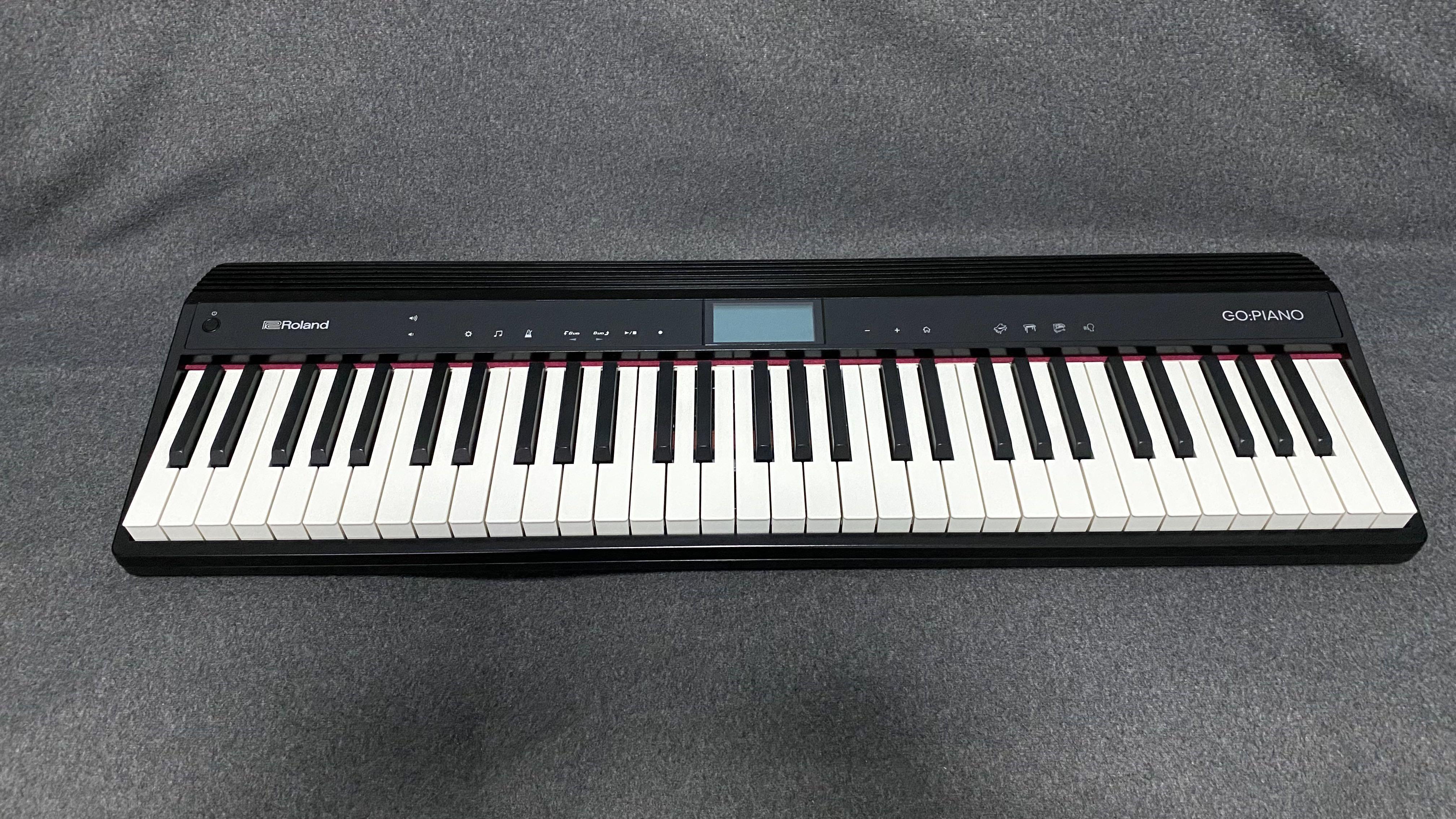 ROLAND GO PIANO/KEYBOARD, Hobbies & Toys, Music & Media, Musical ...