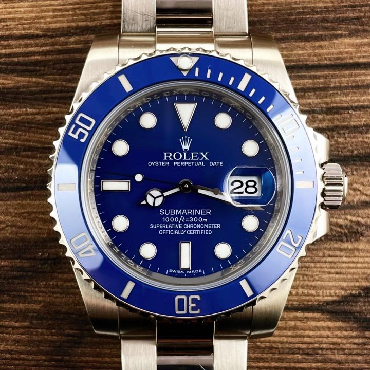 Rolex 18K WG Submariner Ref.116619LB, 名牌, 手錶 - Carousell