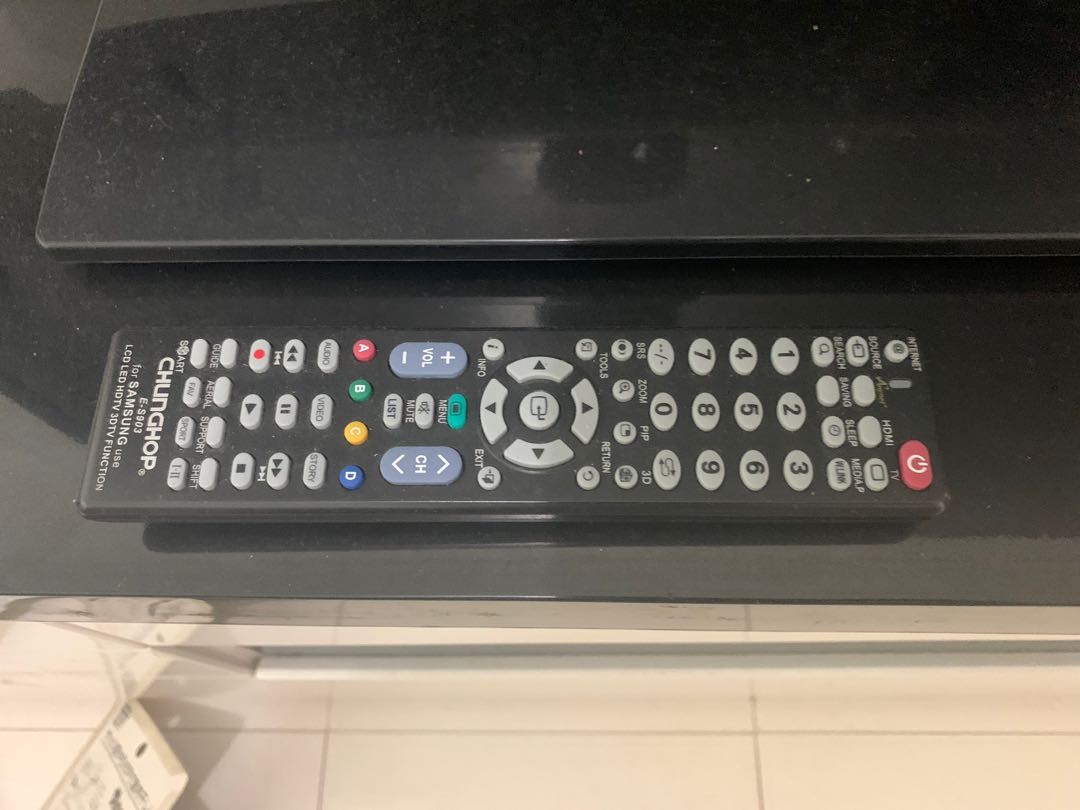 Samsung 39 inch TV, TV & Home Appliances, TV & Entertainment, TV on ...