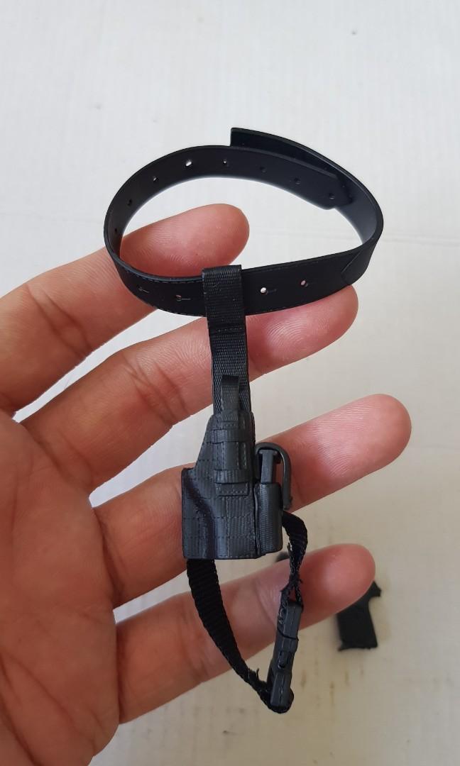 1/6 scale Medicom Japan Special Assault Team SAT pistol and drop down ...