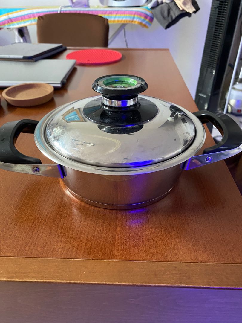 AMC Pot, Furniture & Home Living, Kitchenware & Tableware, Cookware ...