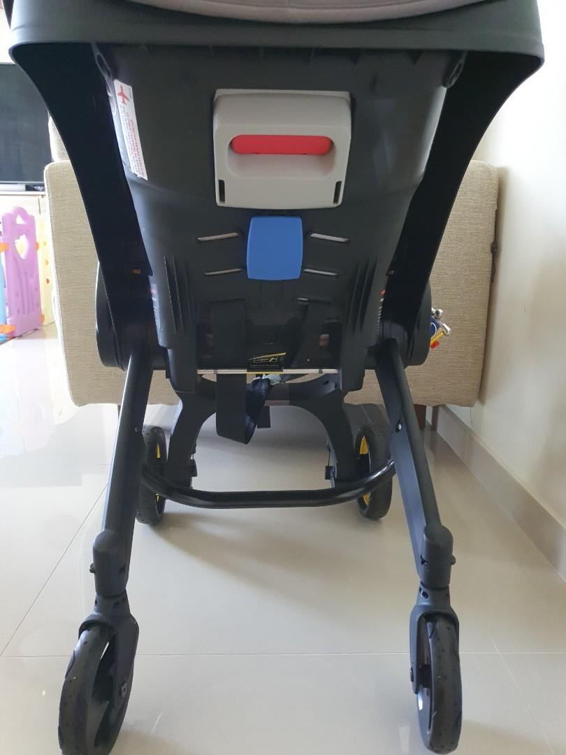 DOONA stroller+Isofix base ONE YEARS OLD, Babies & Kids, Going Out ...
