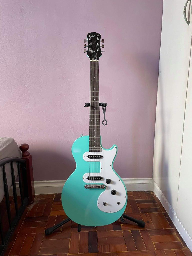 Epiphone SL, Hobbies & Toys, Music & Media, Musical Instruments on ...