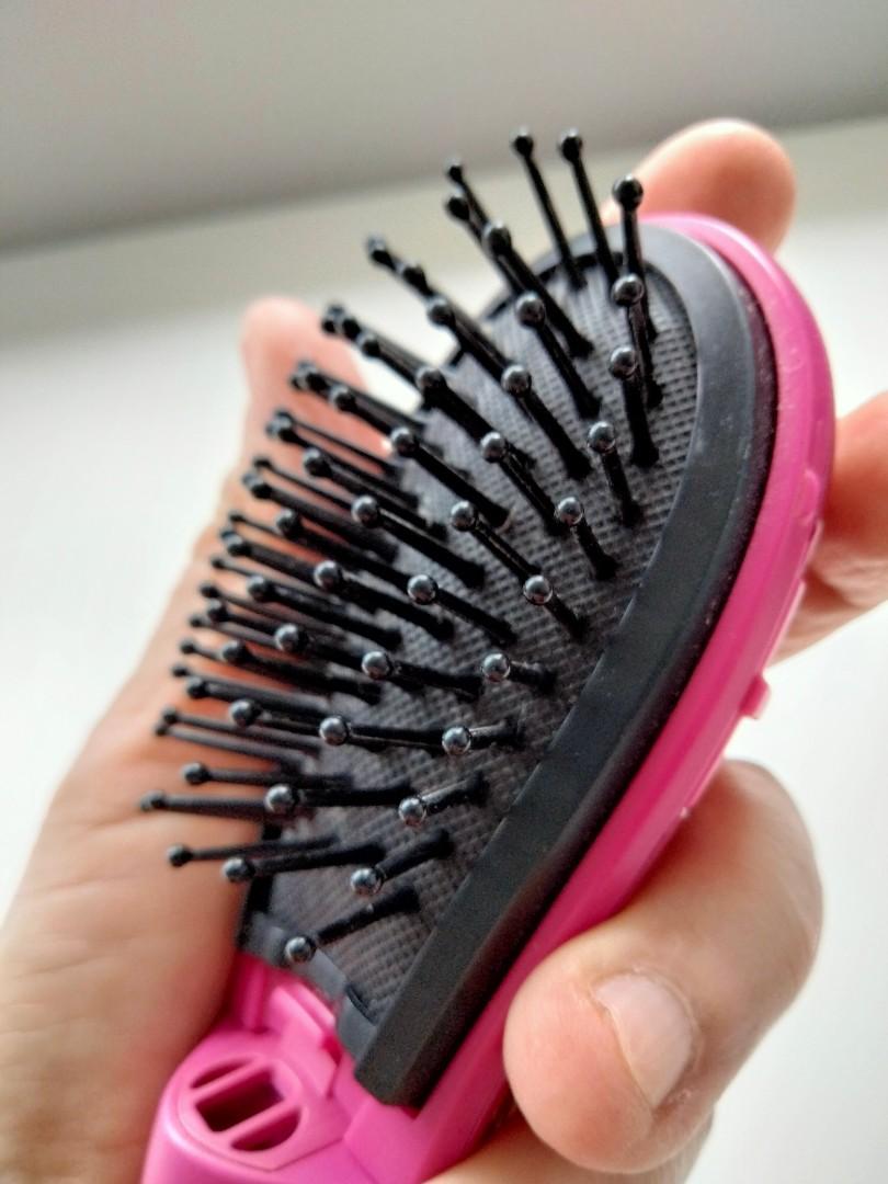 Panasonic ionity anti frizz comb, Beauty & Personal Care, Hair on Carousell