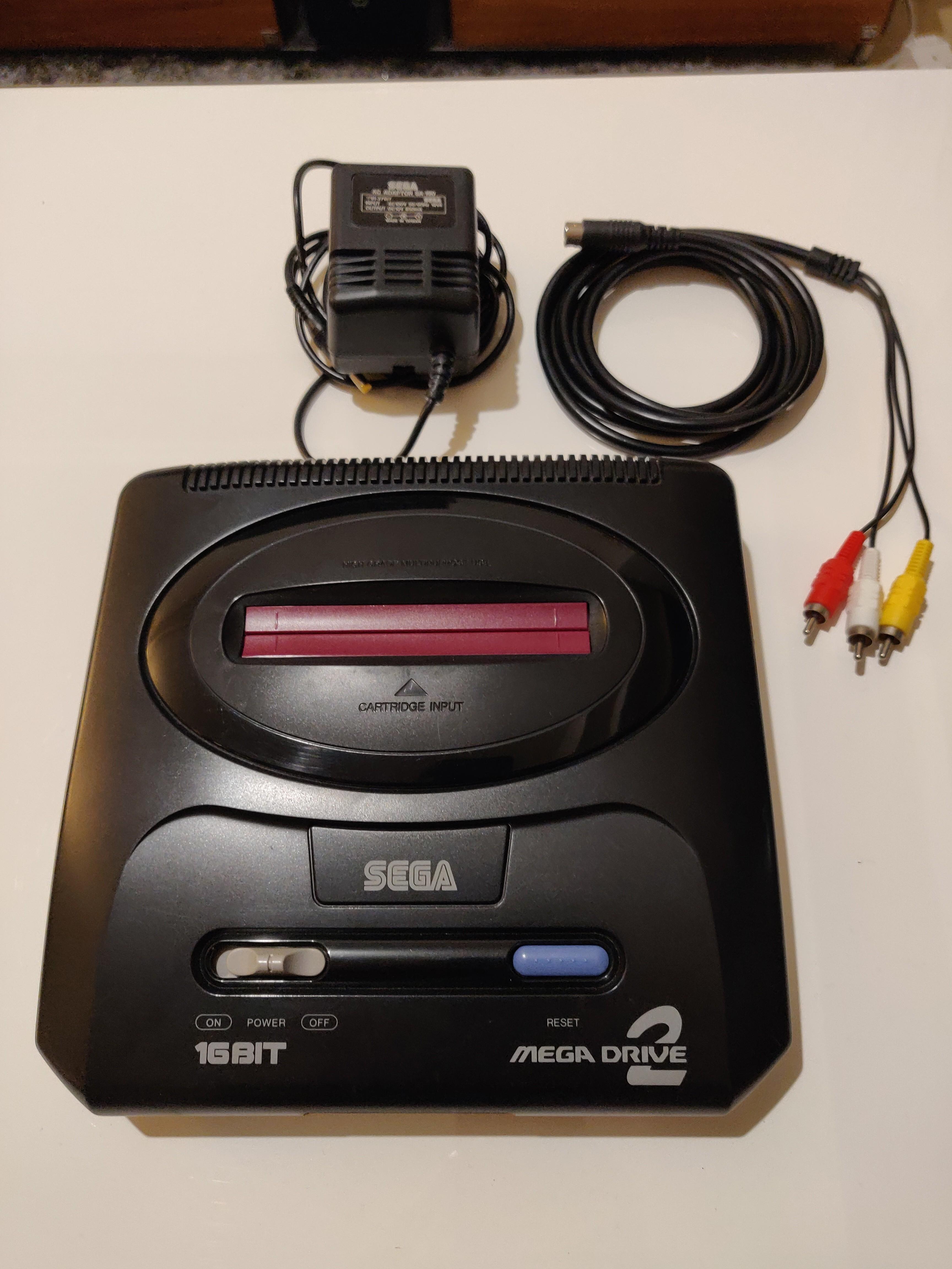 SEGA Mega Drive 2 MD Japan NTSC version, 電子遊戲, 遊戲機配件, 遊戲週邊商品 - Carousell