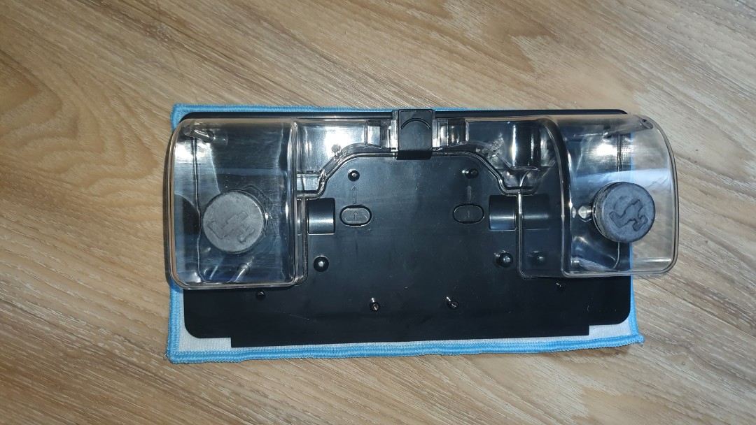 SGP8/18 Cordless vacuum cleaner, water tank, TV & Home Appliances ...