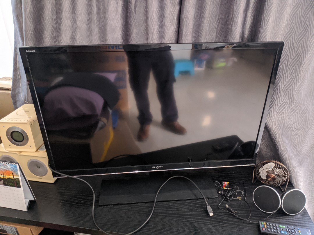 Sharp Aquos 39 inches, TV & Home Appliances, TV & Entertainment, TV on ...