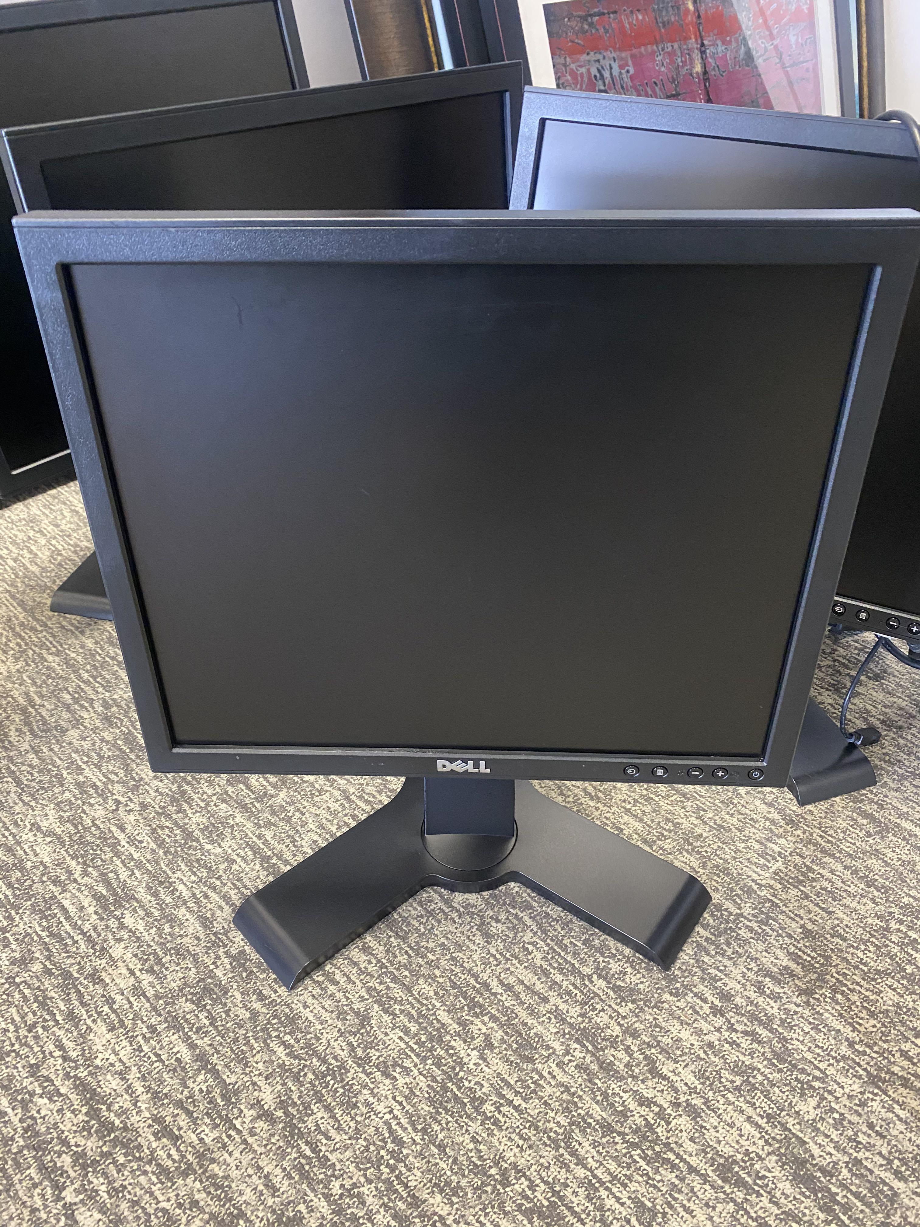 Used Dell Monitor (17”), Computers & Tech, Parts & Accessories, Monitor ...