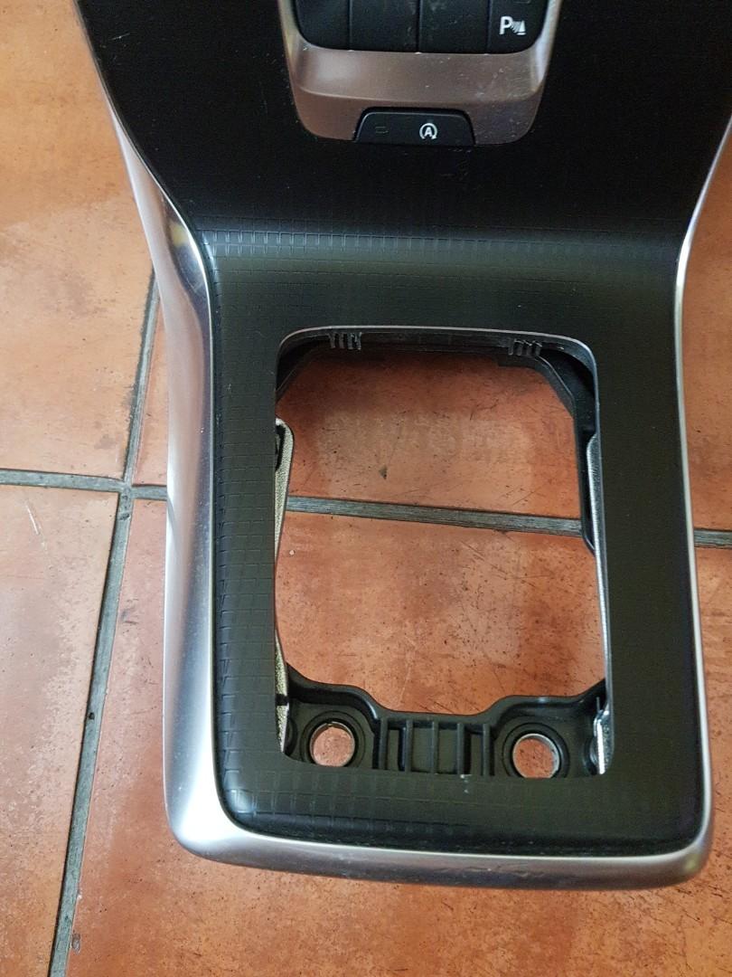 Volvo V40 Centre Console Unit - Complete, Car Accessories, Accessories ...