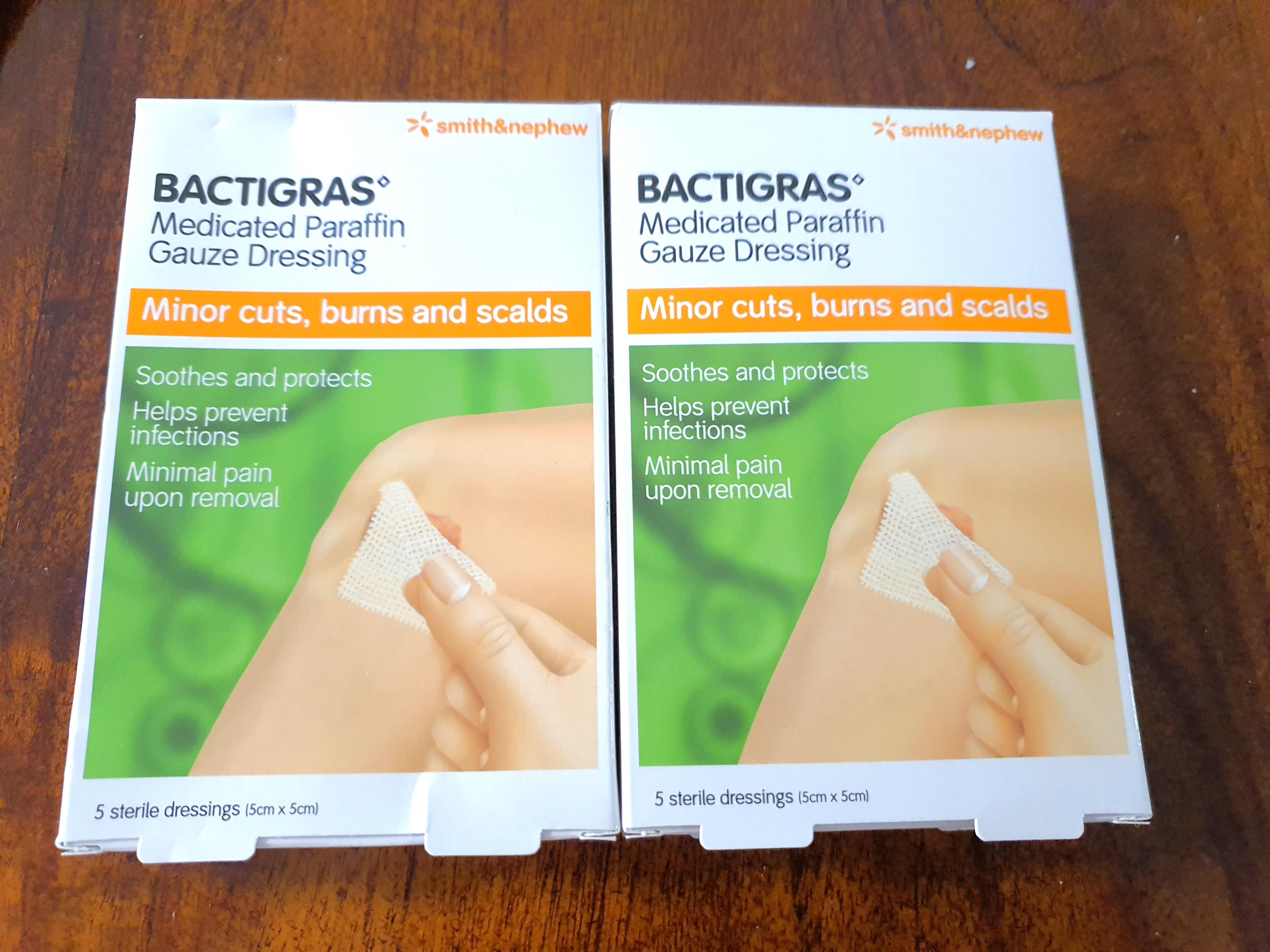 BACTIGRAS Medicated Paraffin Gauze Dressing x2 boxes (Exp: Sep 2021 ...