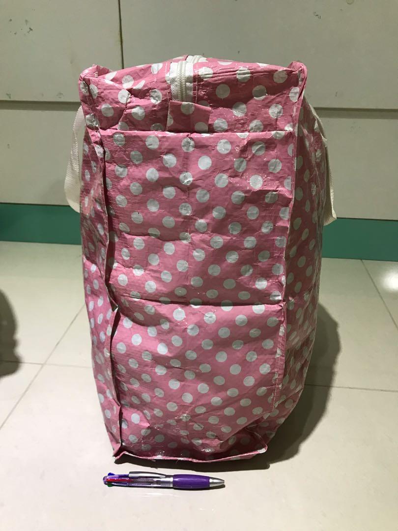 (Include doorstep delivery) Balls for ball pit, Hobbies & Toys, Toys ...