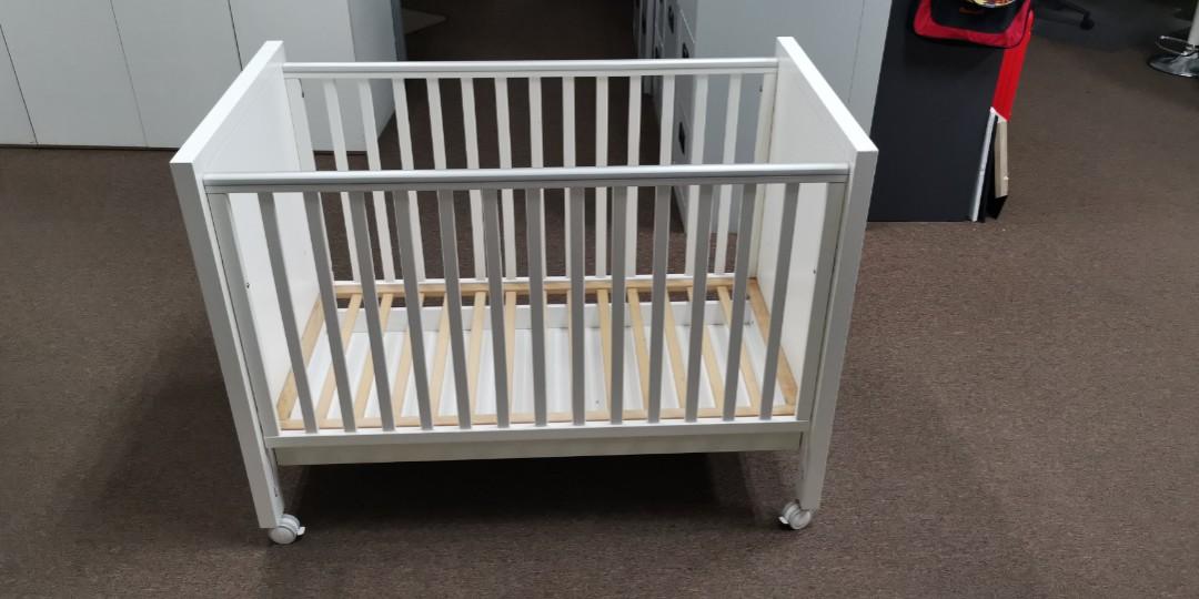 Brand New Pali White Baby Crib / Cot (Brand New/ Made in Italy), Babies ...