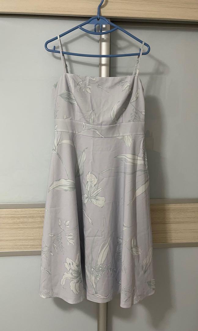 LB BNWT Kayla Cami Midi Dress Floral Flutter, Women's Fashion, Tops ...