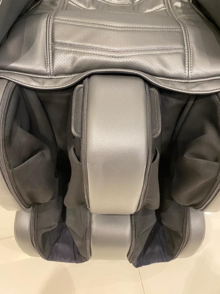 Osim uDivine V demo set, Everything Else on Carousell