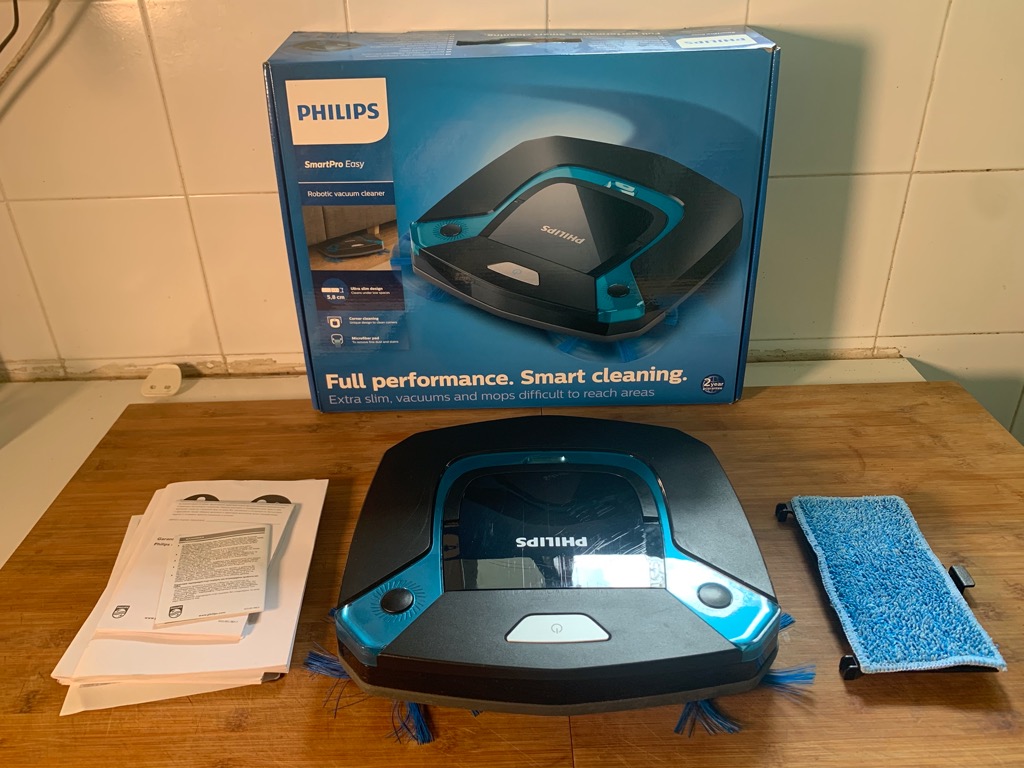 Philips SmartPro Easy Robot vacuum cleaner, TV & Home Appliances ...
