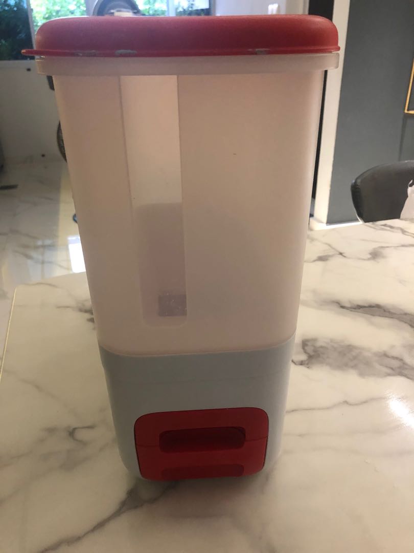 Tupperware Rice Dispenser, Furniture & Home Living, Kitchenware ...