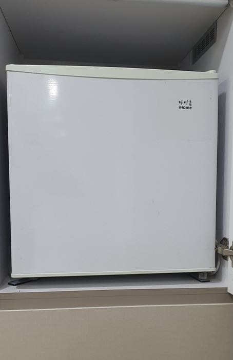 Used mini fridge, TV & Home Appliances, Kitchen Appliances ...