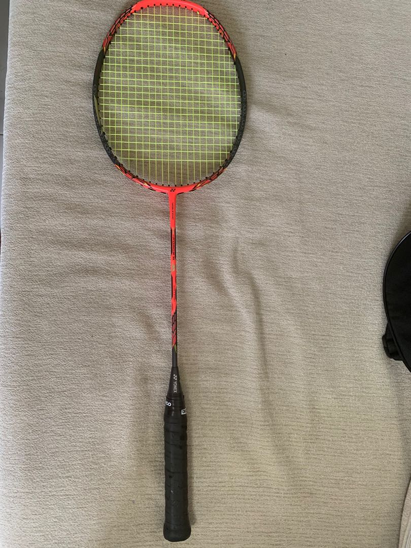 Yonex Voltric Z-Force II LD - S$100, Sports Equipment, Sports & Games ...