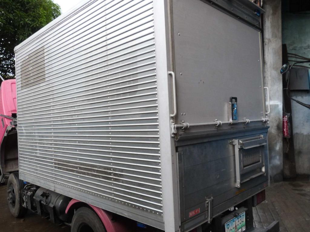 Close Van 10ft Canter japan surplus LPG, Special Vehicles, Heavy ...