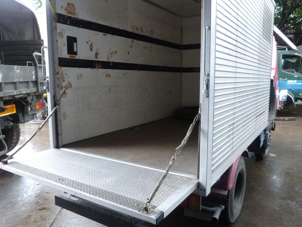 Close Van 10ft Canter japan surplus LPG, Special Vehicles, Heavy ...