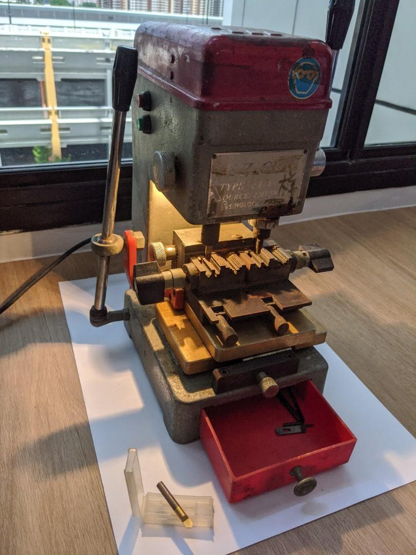 Dimple Key Duplicator/Cutting Machine, Everything Else on Carousell