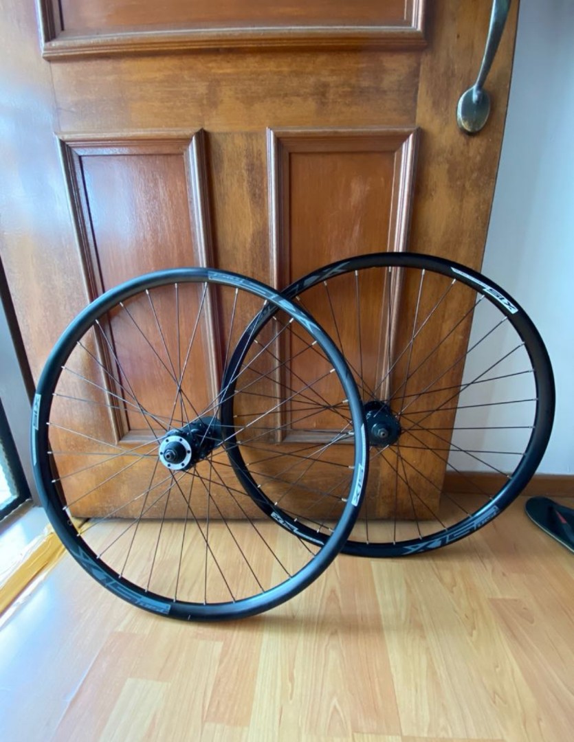Entity X15 27.5 wheelset, Sports Equipment, Bicycles & Parts, Parts ...