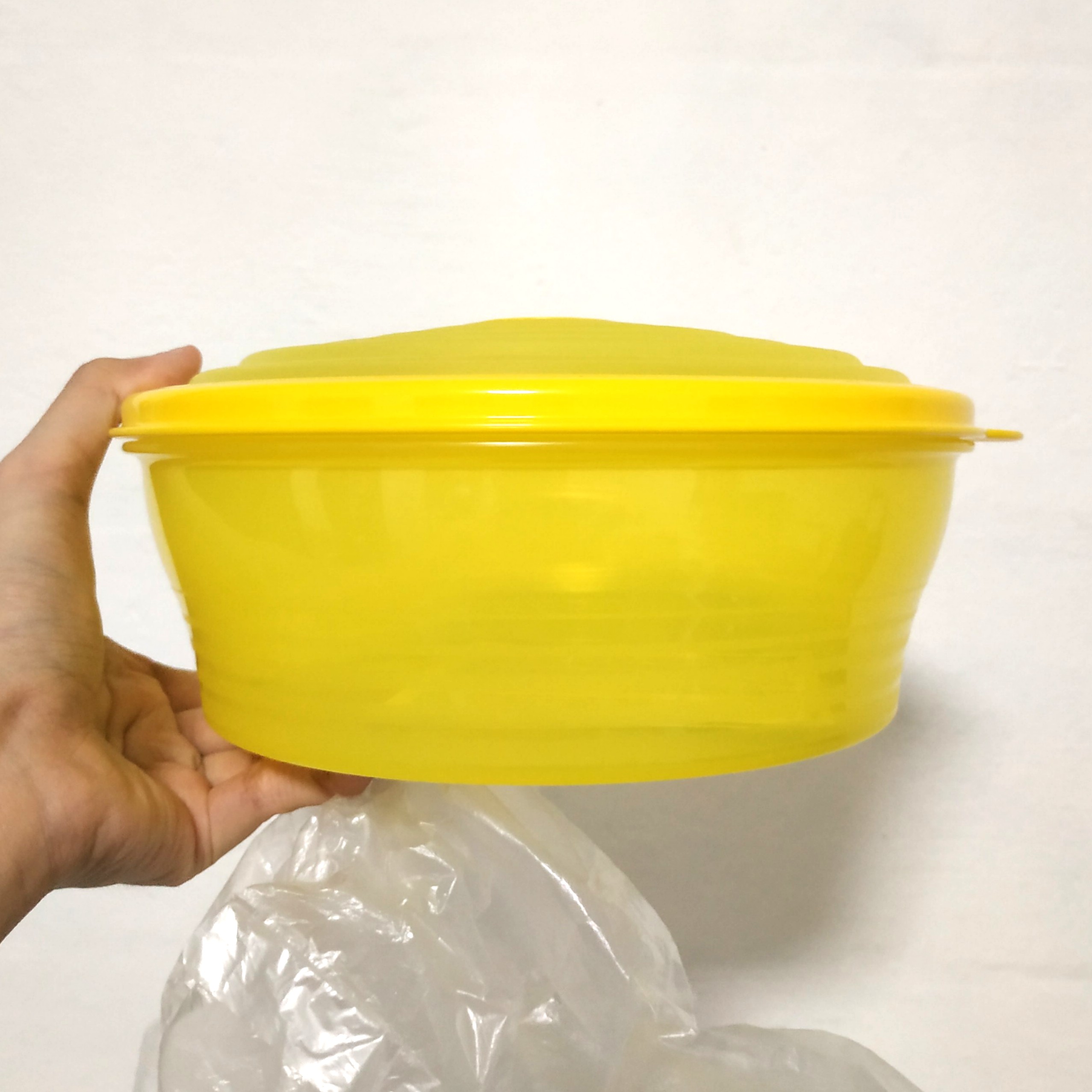 Tupperware 1.4L Expandable Stuffables Round Container, Furniture & Home ...