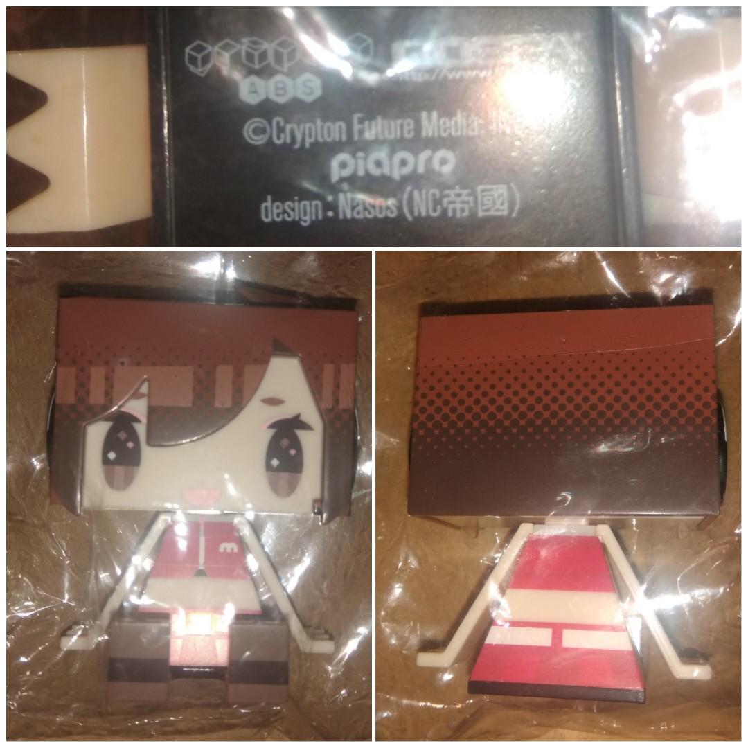 Authentic Hatsune Miku Vocaloid Graphig ABS Mini Figure, Hobbies & Toys ...