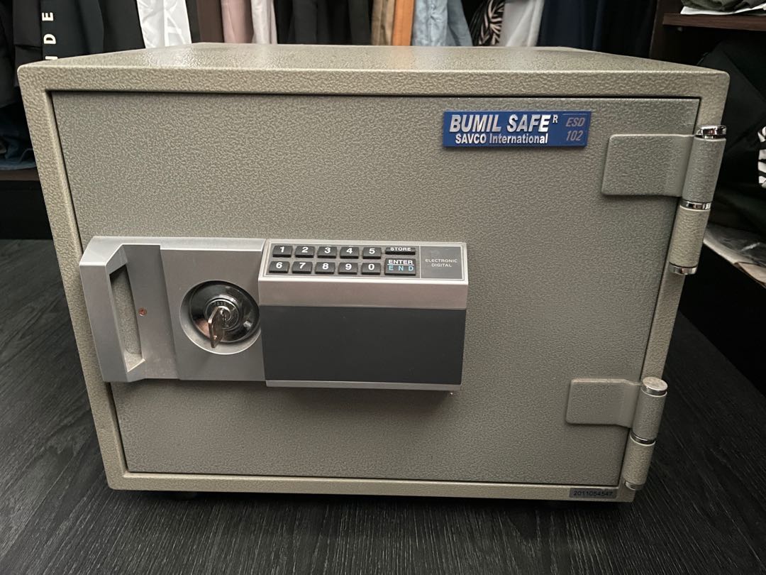 Bumil Safe (ESD-102), Furniture & Home Living, Home Improvement ...
