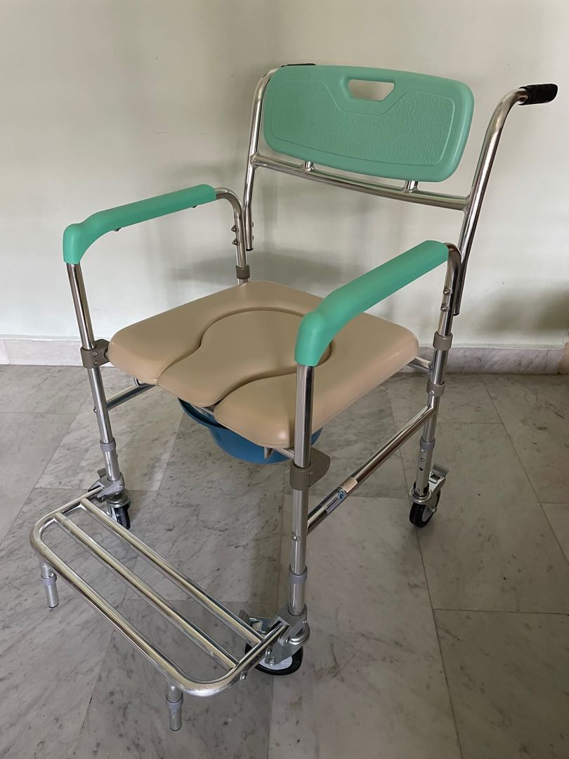 Commode Chair for Elderly and Disabled Portable Wheelchair Toilet ...