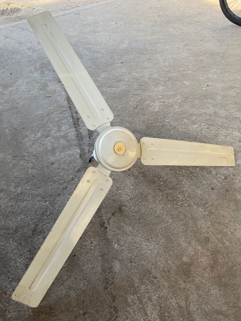 Hanabishi Ceiling Fan, Furniture & Home Living, Lighting & Fans, Fans ...