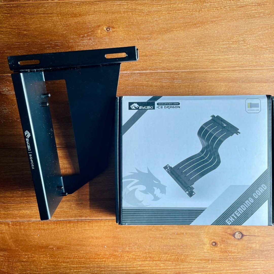 (Almost Brand New) Bykski PCI-E GPU UNIVERSAL Vertical Mount Support Bracket and Cable Kit ...