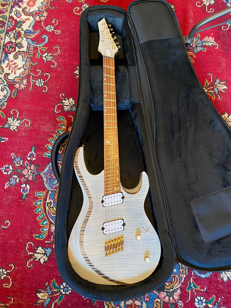 Kiesel Aries Trans White, Hobbies & Toys, Music & Media, Musical ...
