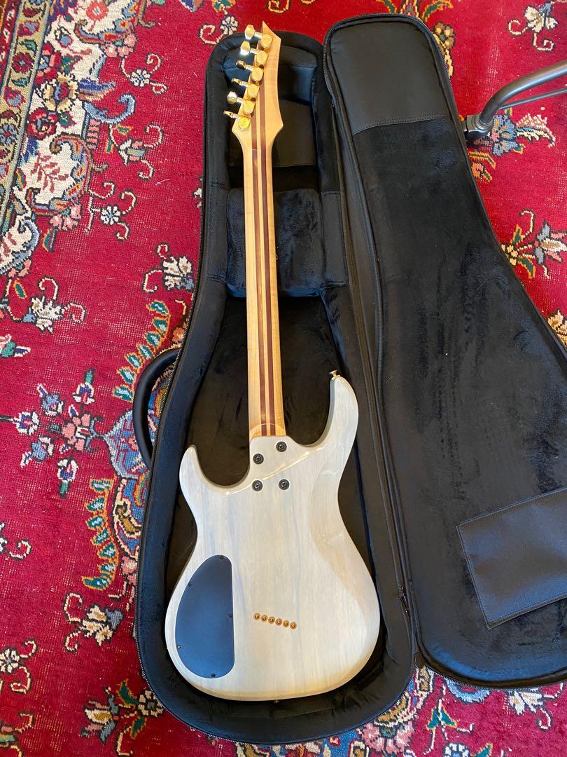 Kiesel Aries Trans White, Hobbies & Toys, Music & Media, Musical ...