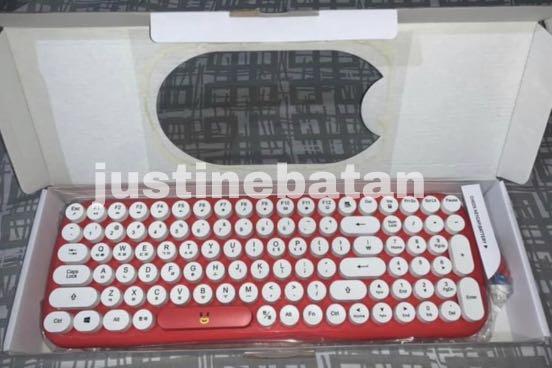 ORIGINAL BT21 TATA Line Friends x ROYCHE Wireless Retro Keyboard ...