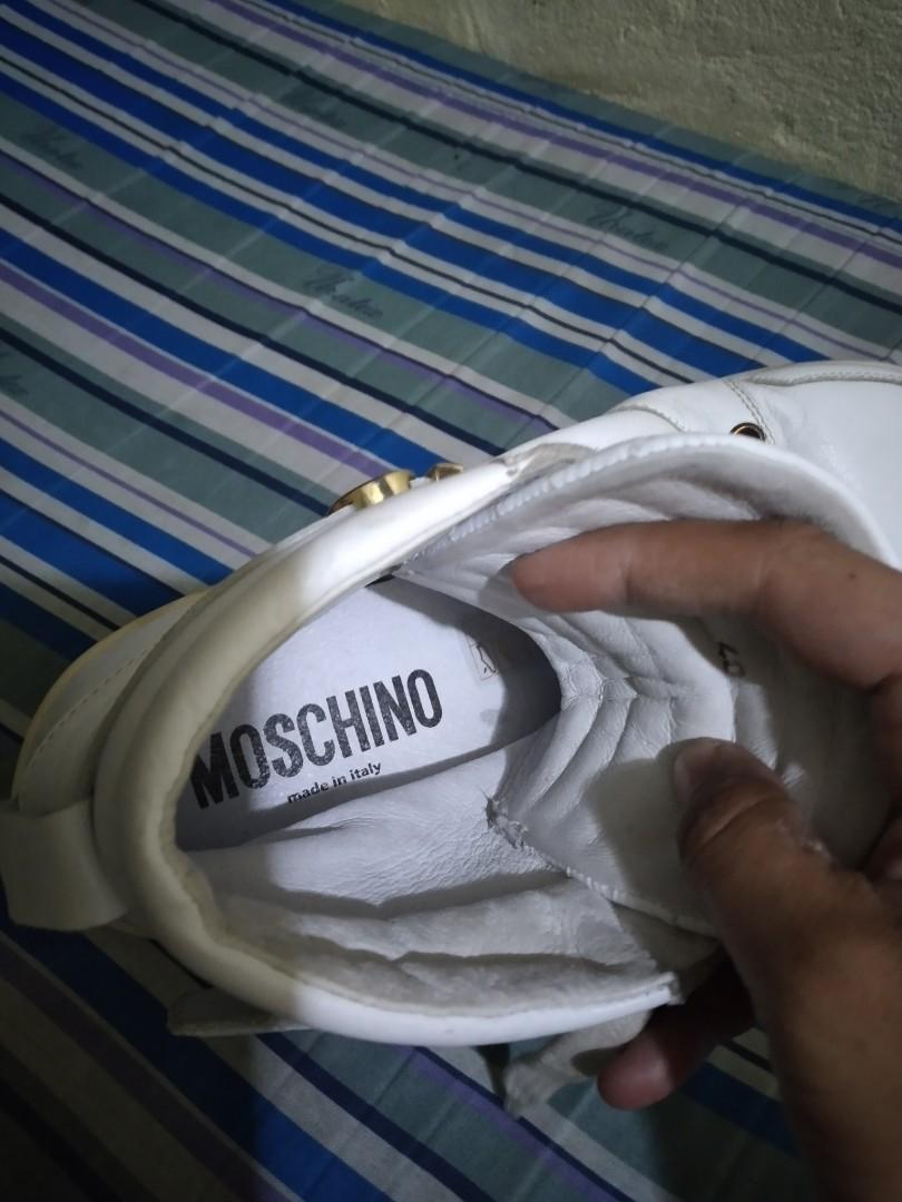Original Moschino, Women's Fashion, Footwear, Sneakers on Carousell