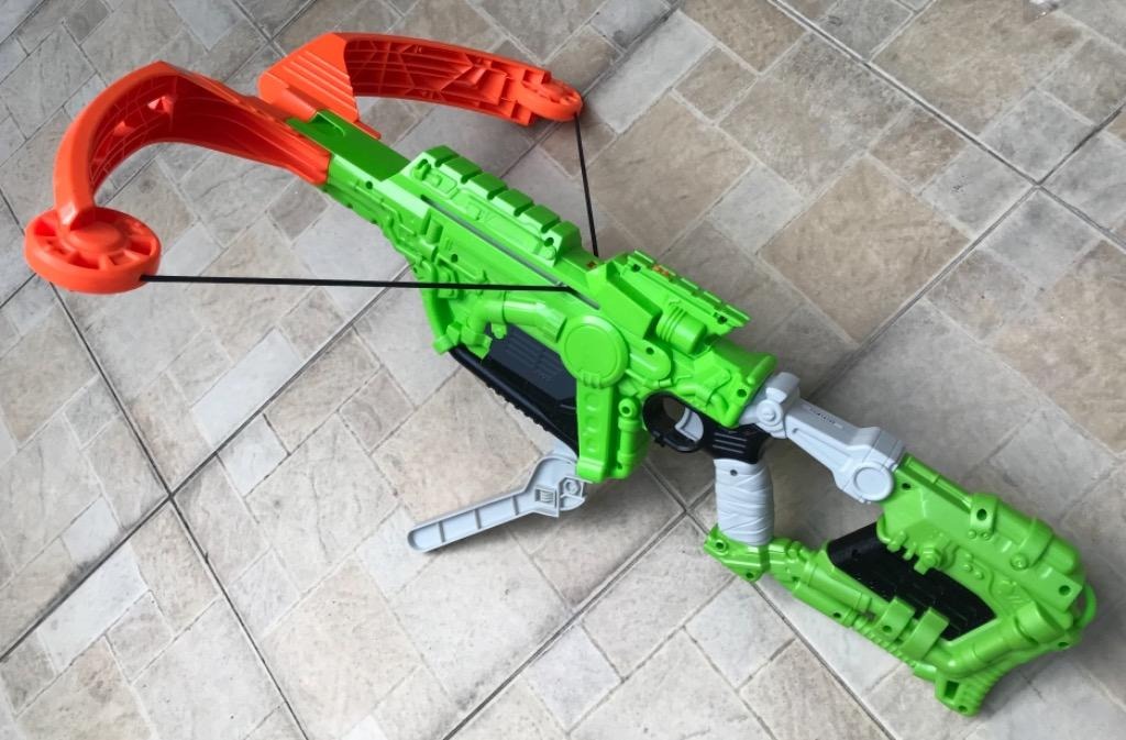 Original Nerf Zombie Strike DreadBolt, Hobbies & Toys, Toys & Games on ...