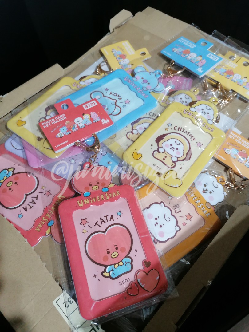 BT21 ID/Photocard Key Holder, Hobbies & Toys, Memorabilia ...