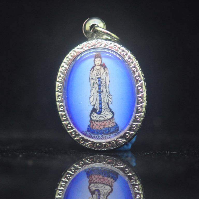 choi.2009泰國佛牌 Wat Inn 觀音佛牌, 興趣及遊戲, 收藏品及紀念品, 宗教物品 - Carousell