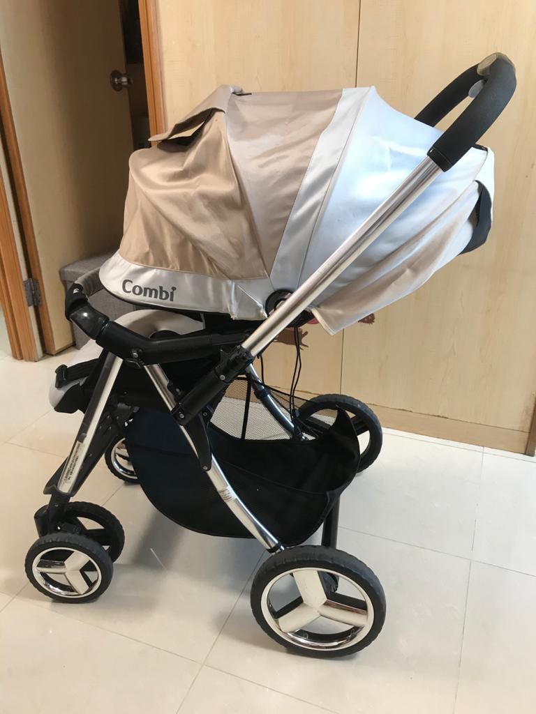Combi Mega Ride Deluxe, 兒童＆孕婦用品, 外出用品, 外出用品 - 嬰兒車 - Carousell