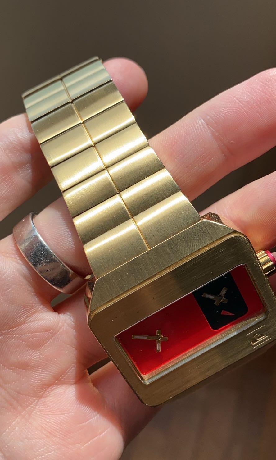 Rare Vintage gold watch (quicksilver), Men's Fashion, Watches ...