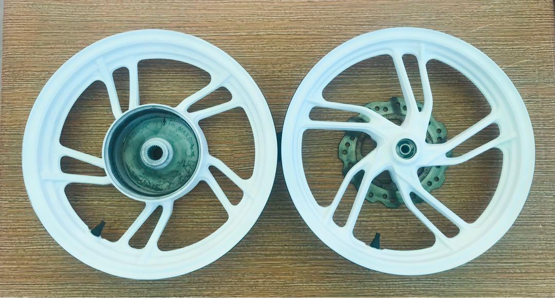 Honda click gc 150i white mags, Motorbikes, Motorbike Parts ...