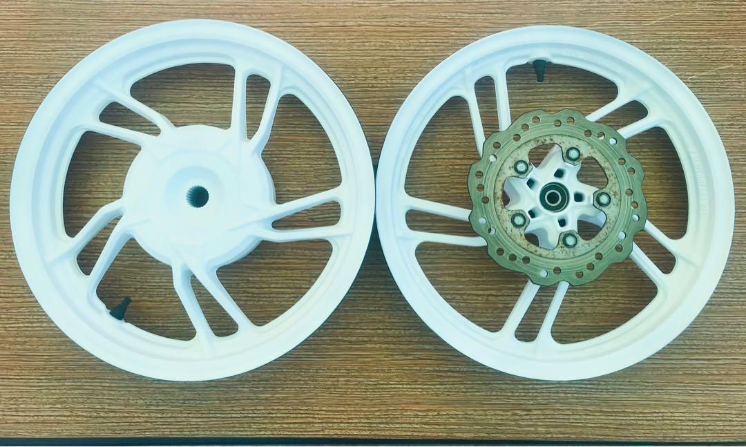 Honda click gc 150i white mags, Motorbikes, Motorbike Parts ...