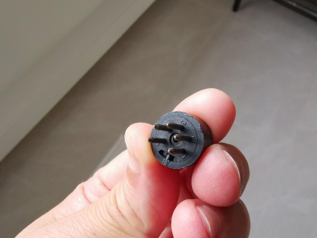 Naim original 5 pin link plug, Audio on Carousell